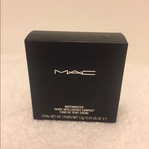 MAC Cosmetics | Other | Mac Matchmaster Shade Intelligence Compact 4 ...